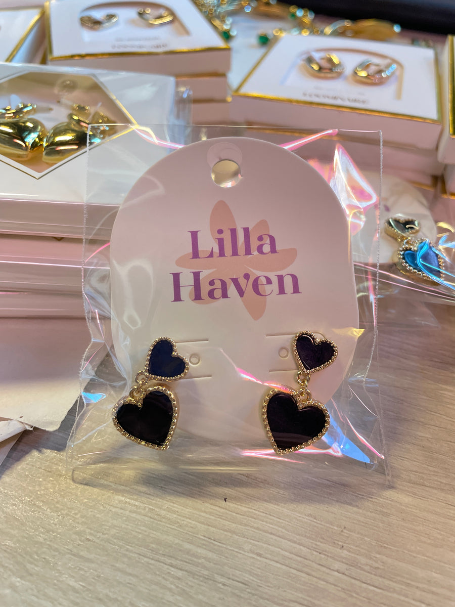 Black Double Heart Shell Drop Earrings – Windy O'Connor Art and Home